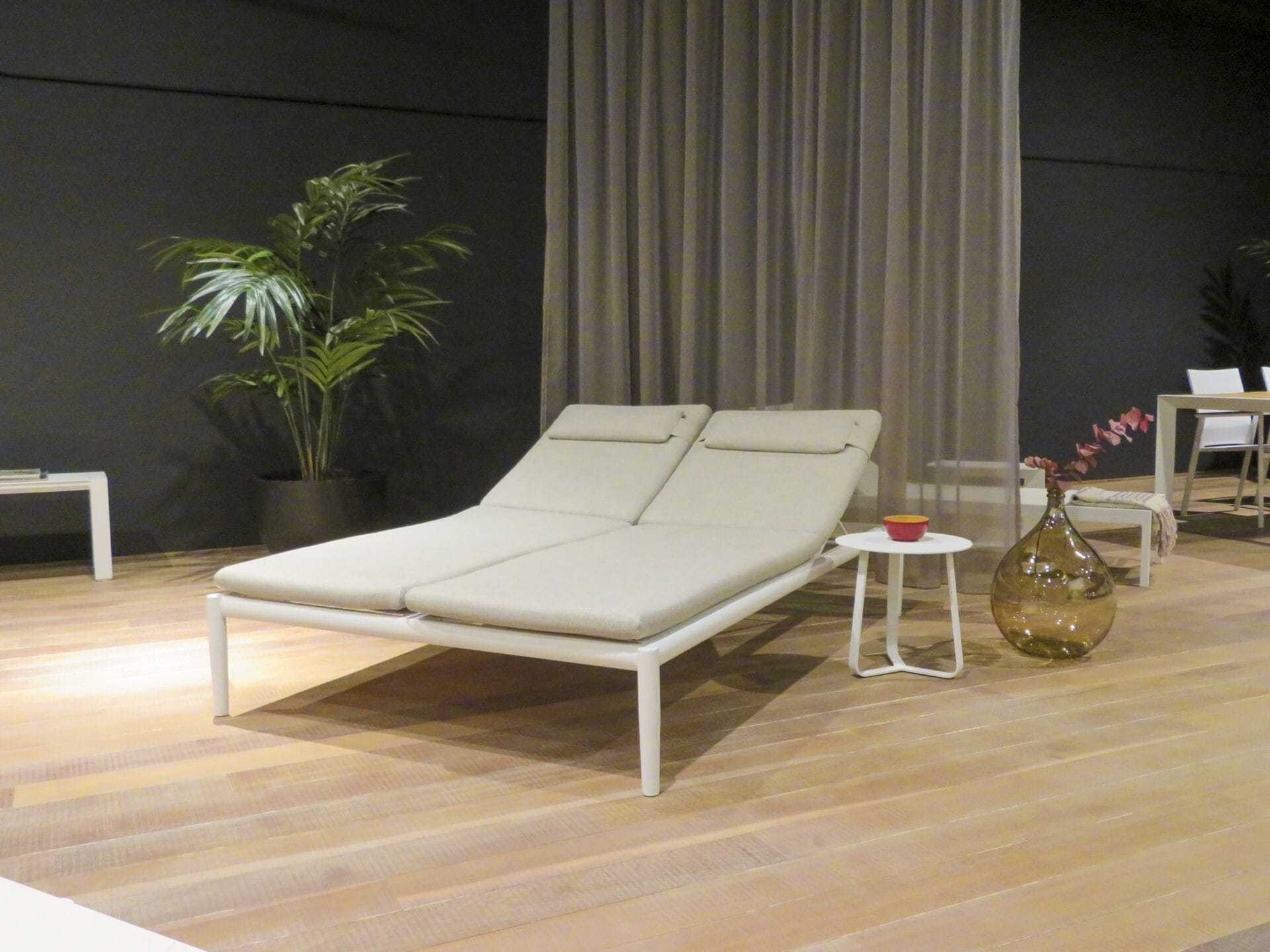 Switch Fabric Double Sun Lounger - Akula Living